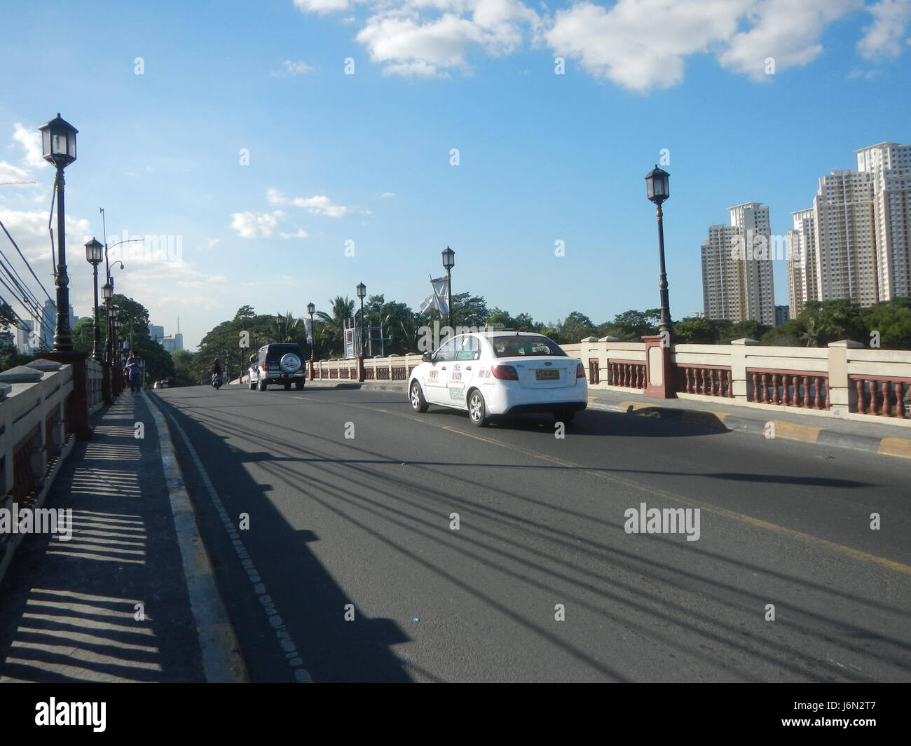An image of Dr. Sixto Antonio Avenue, Sandoval Bridge, in Ugong ...