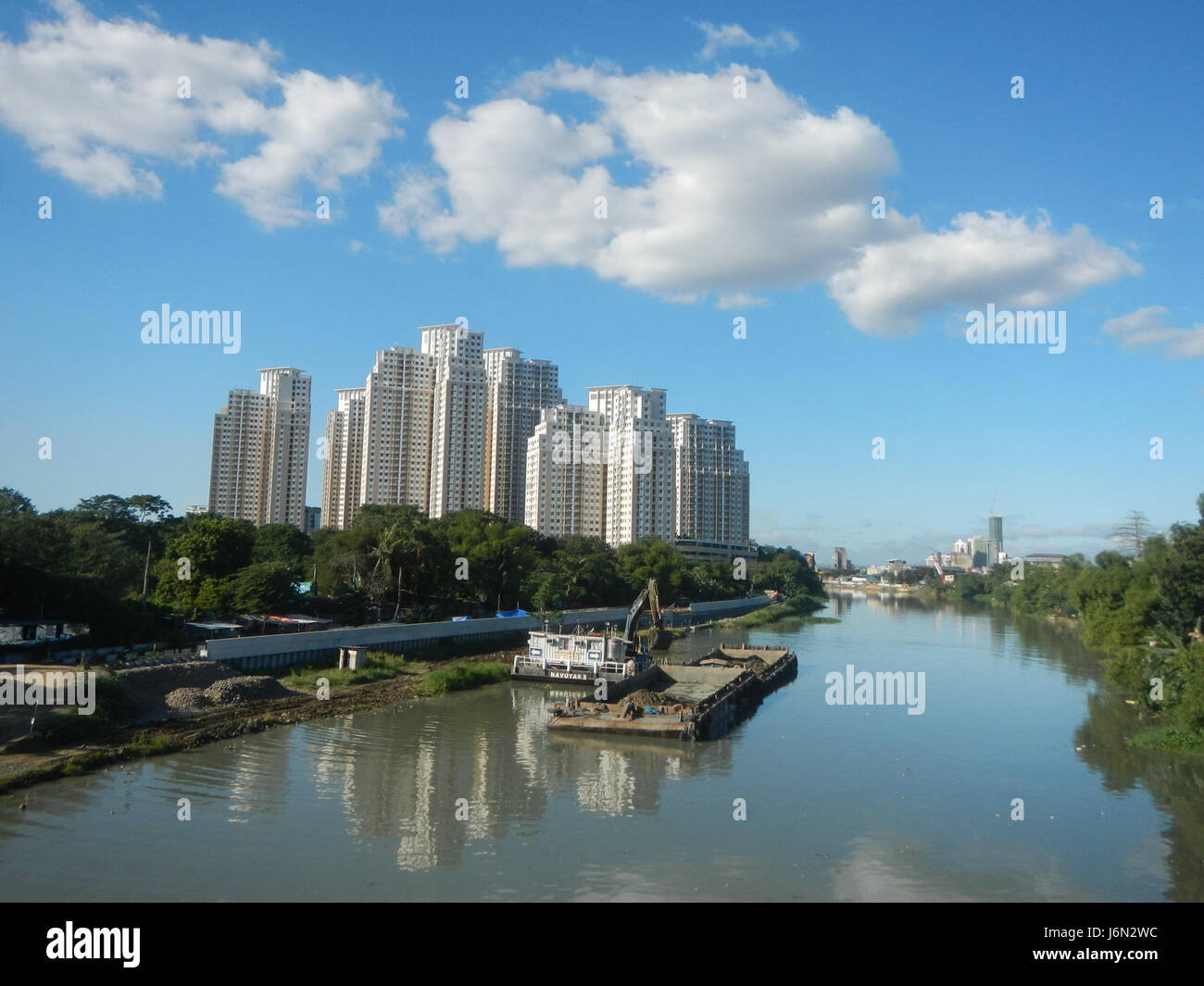 This refers to the Dr. Sixto Antonio Avenue and Sandoval Bridge in ...