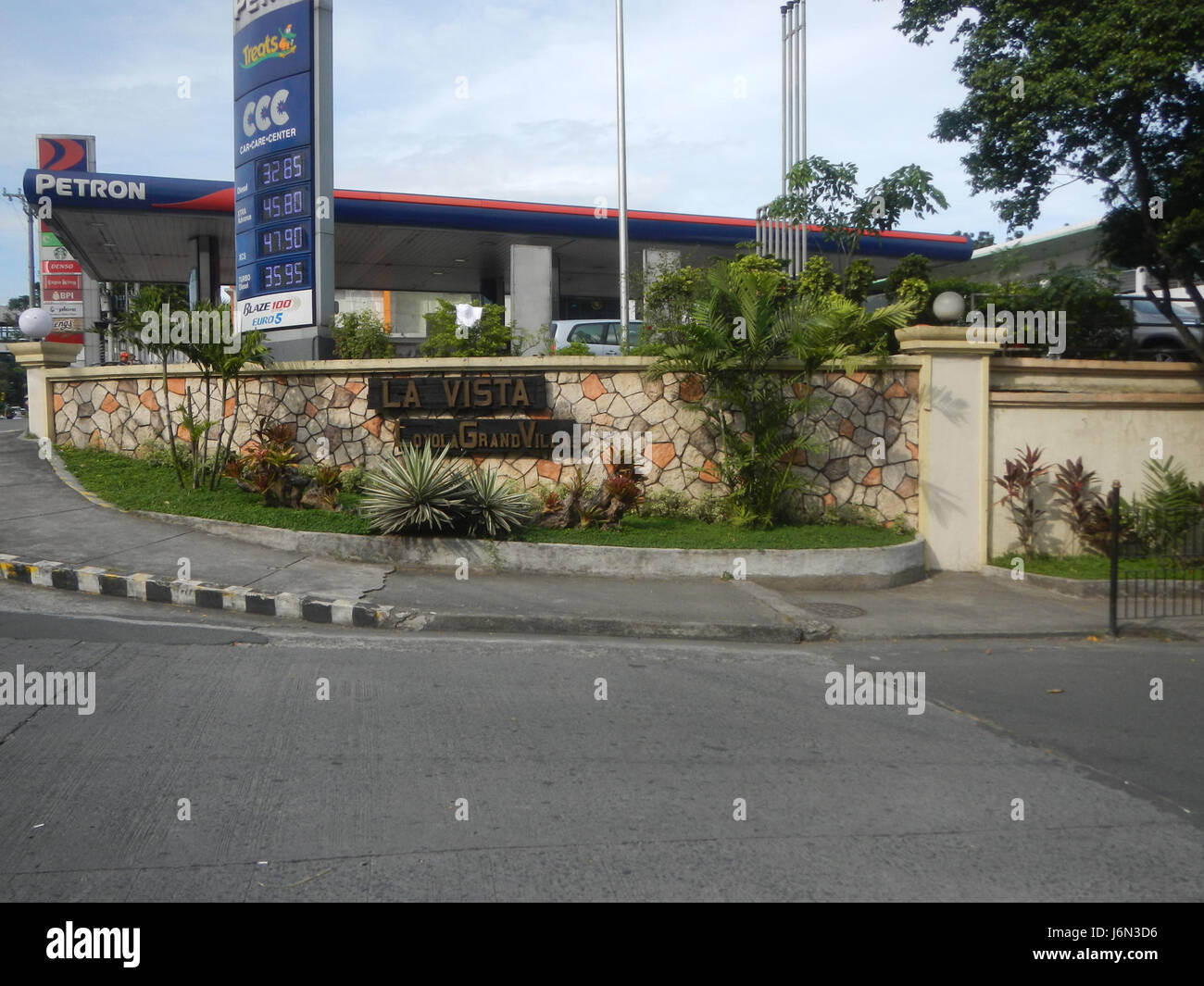 La Vista Loyola Grand Villas, located on Katipunan Avenue in Quezon ...