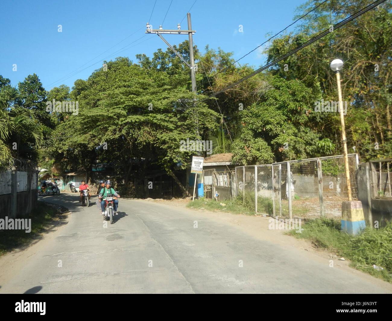 This image shows the roads in Liciada, Bustos, Cupang, and Bagong ...