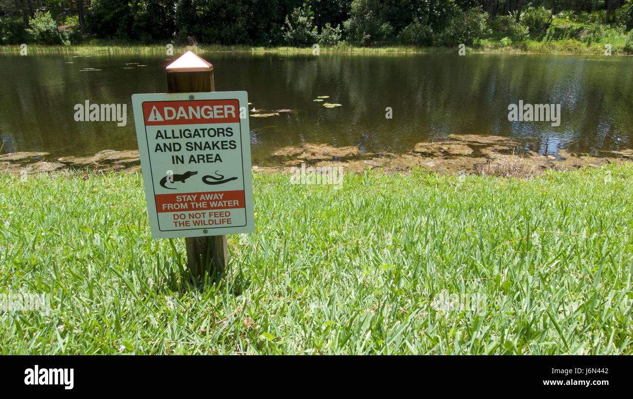 Warning sign on florida hi-res stock photography and images - Alamy
