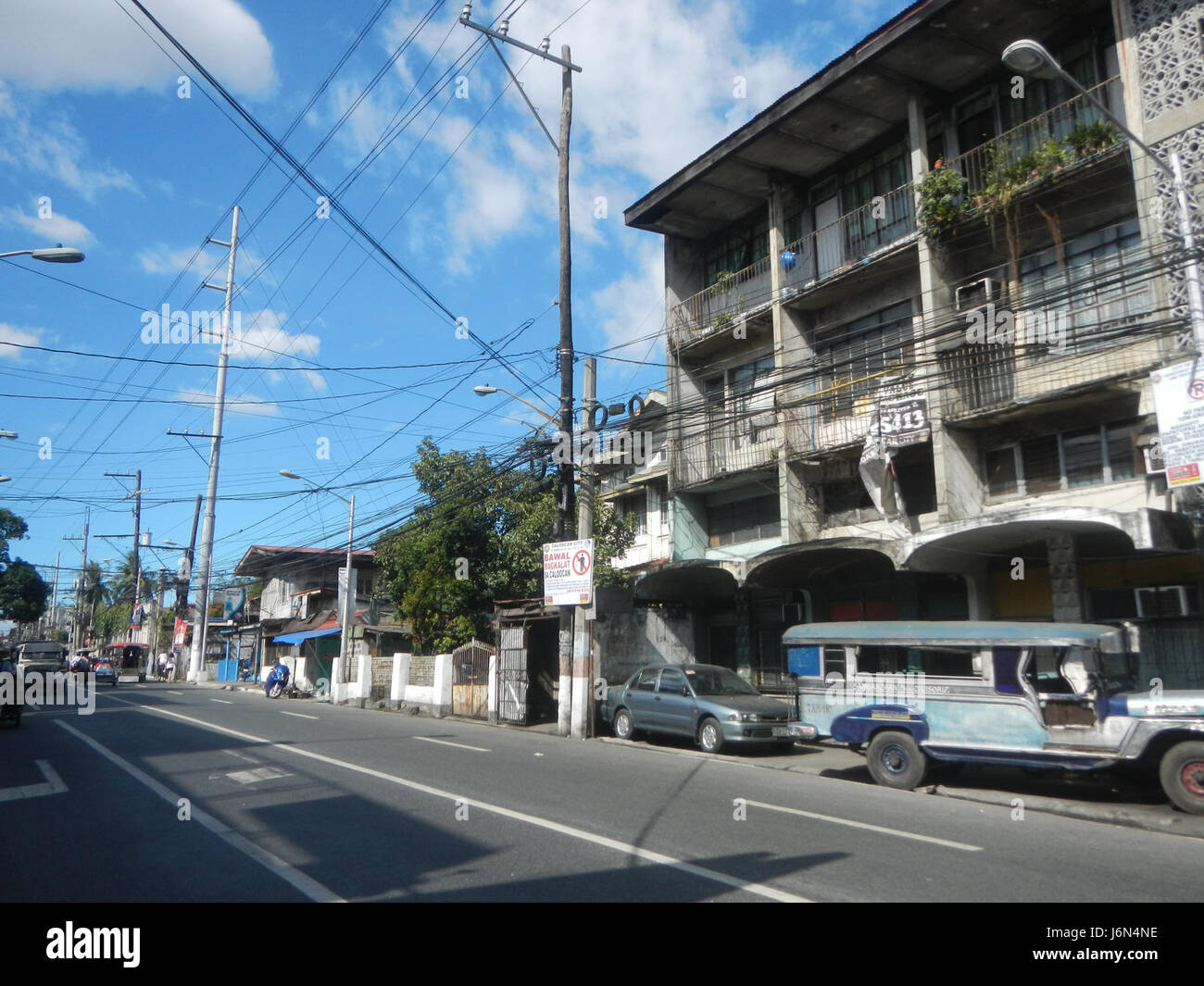 06710 Caloocan City A. Mabini Street C-16 Roadfv Stock Photo - Alamy