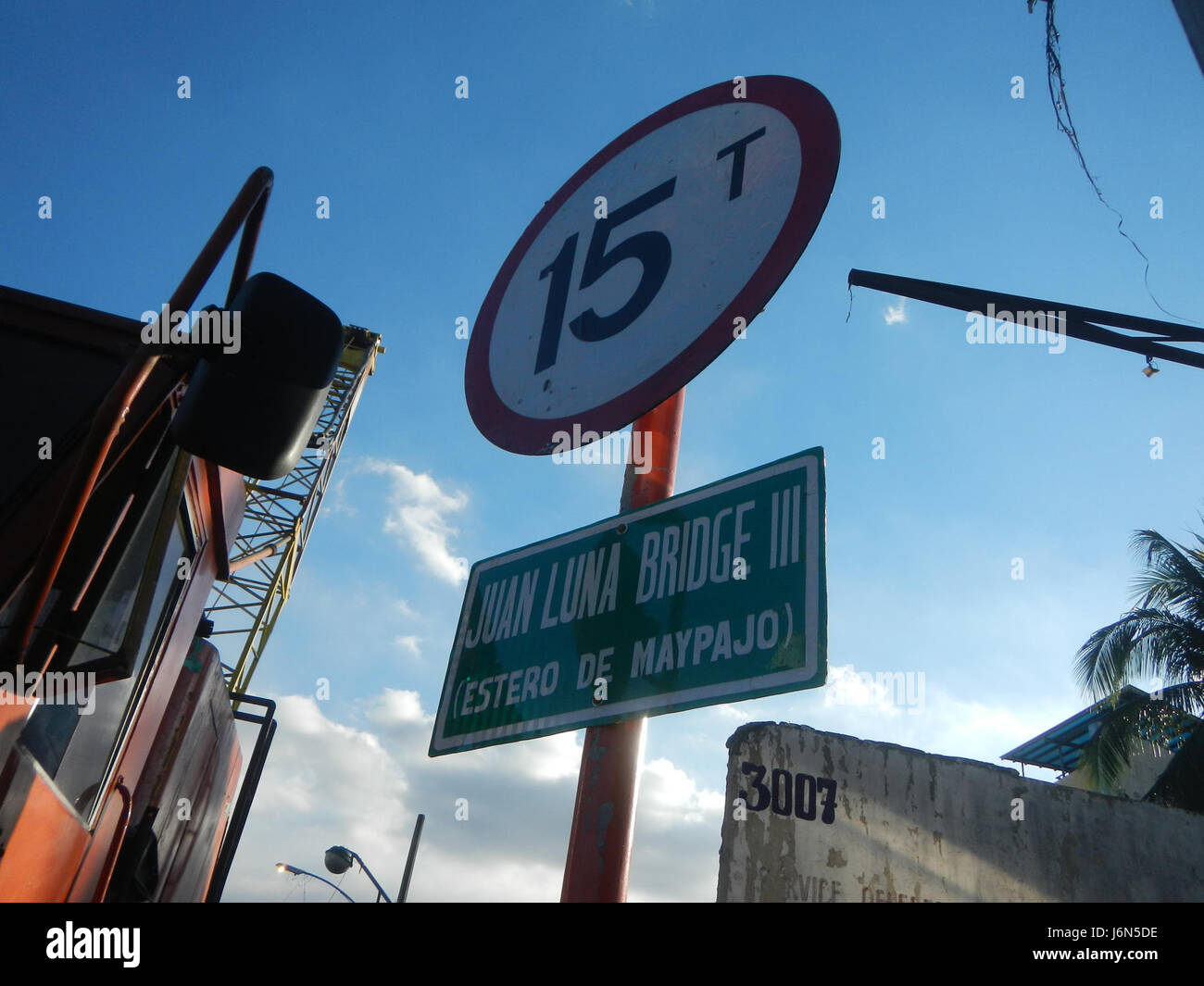 This title refers to various landmarks in Tondo and Caloocan City ...