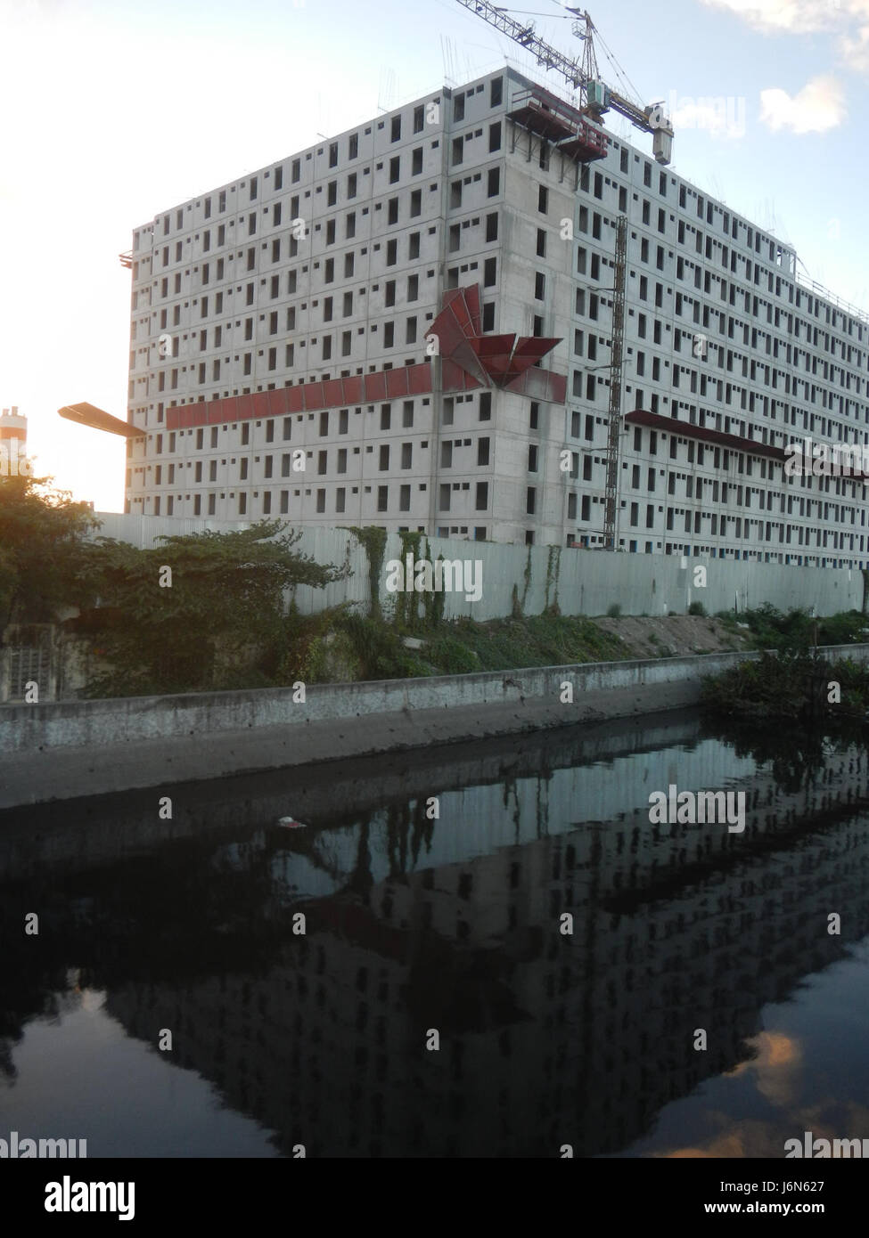 Photograph of the Urban Deca Homes area in Tondo, Manila, featuring the ...