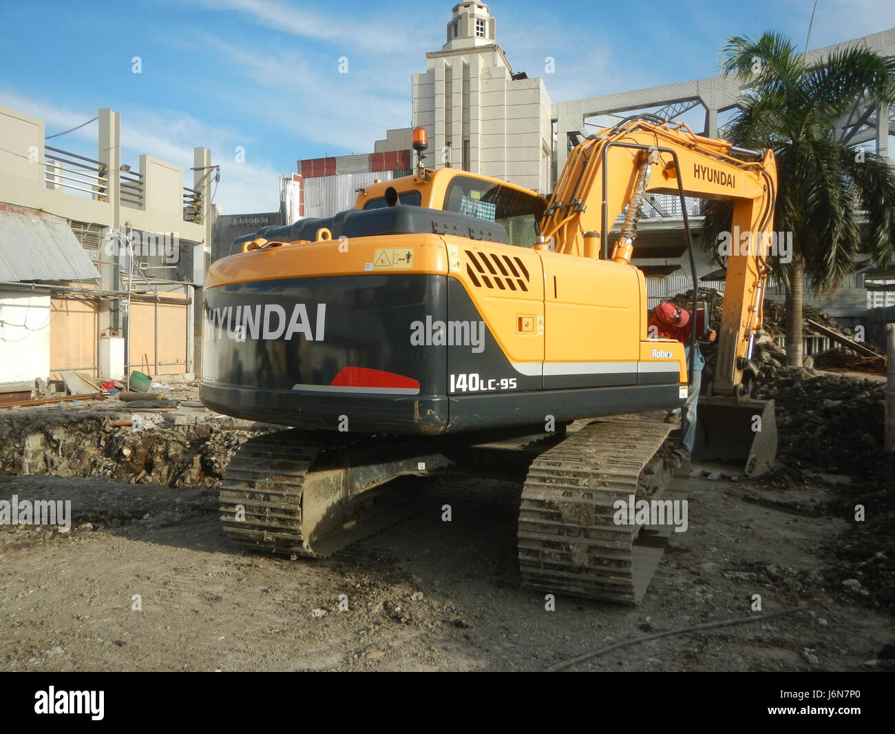 The image captures the Quinta Market in Quiapo, Manila, with the Ahlan ...