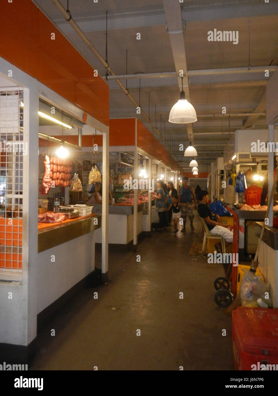 The Quinta Market Ahlan Wassahlan is a market located in Quiapo, Manila ...