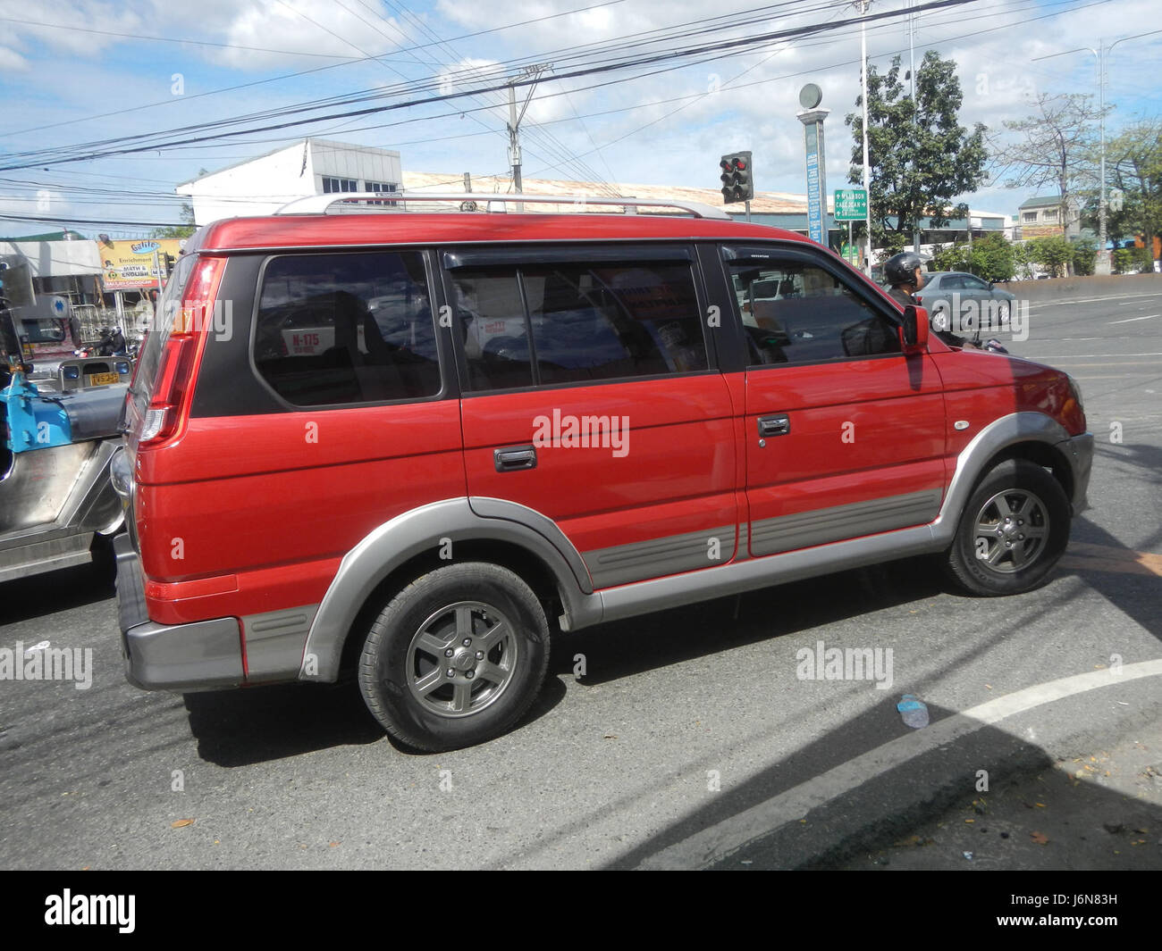 09212 Caloocan City A. Mabini Street C-31 Road Buildings Stock Photo ...
