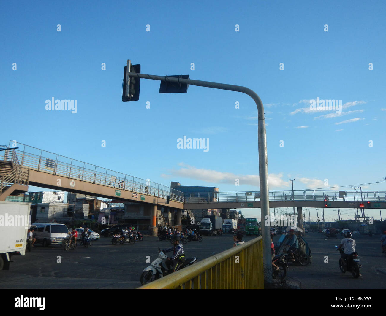 0670 Pedestrian footbridge Pier 18 C-2 Capulong Marcos Road Radial Road ...