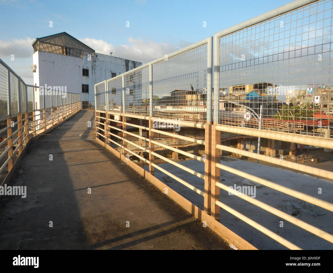0846 Pedestrian footbridge C-2 Capulong Marcos Road Radial Road 17 ...