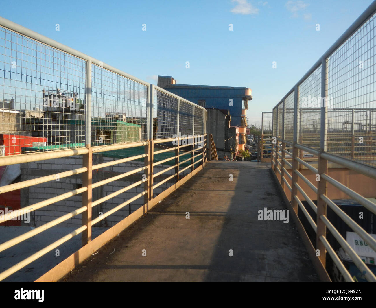 The pedestrian footbridge on Capulong Marcos Road in Tondo, Manila ...
