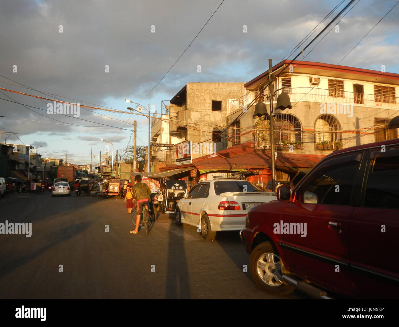 Road intersection in manila hi-res stock photography and images - Alamy