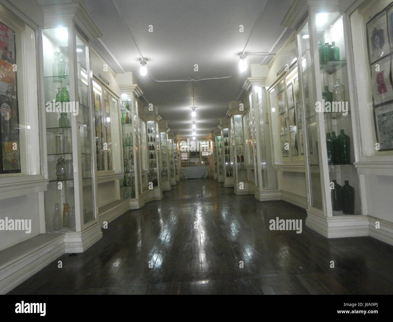 09087 Escolta Museum Exhibit Hall Edificio Calvo Binondo, Manila 09 ...