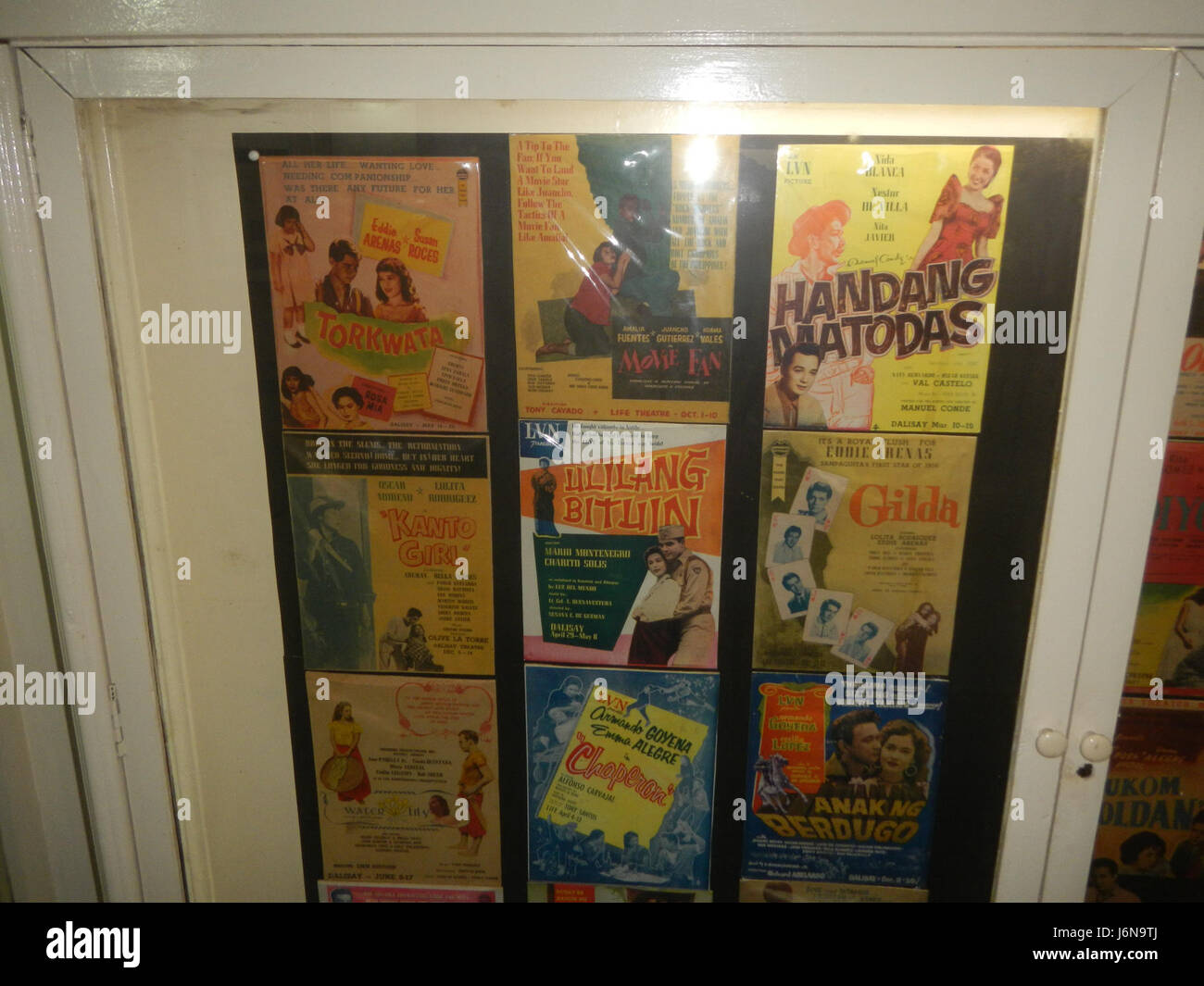 The Escolta Museum, located in the Edificio Calvo in Binondo, Manila ...