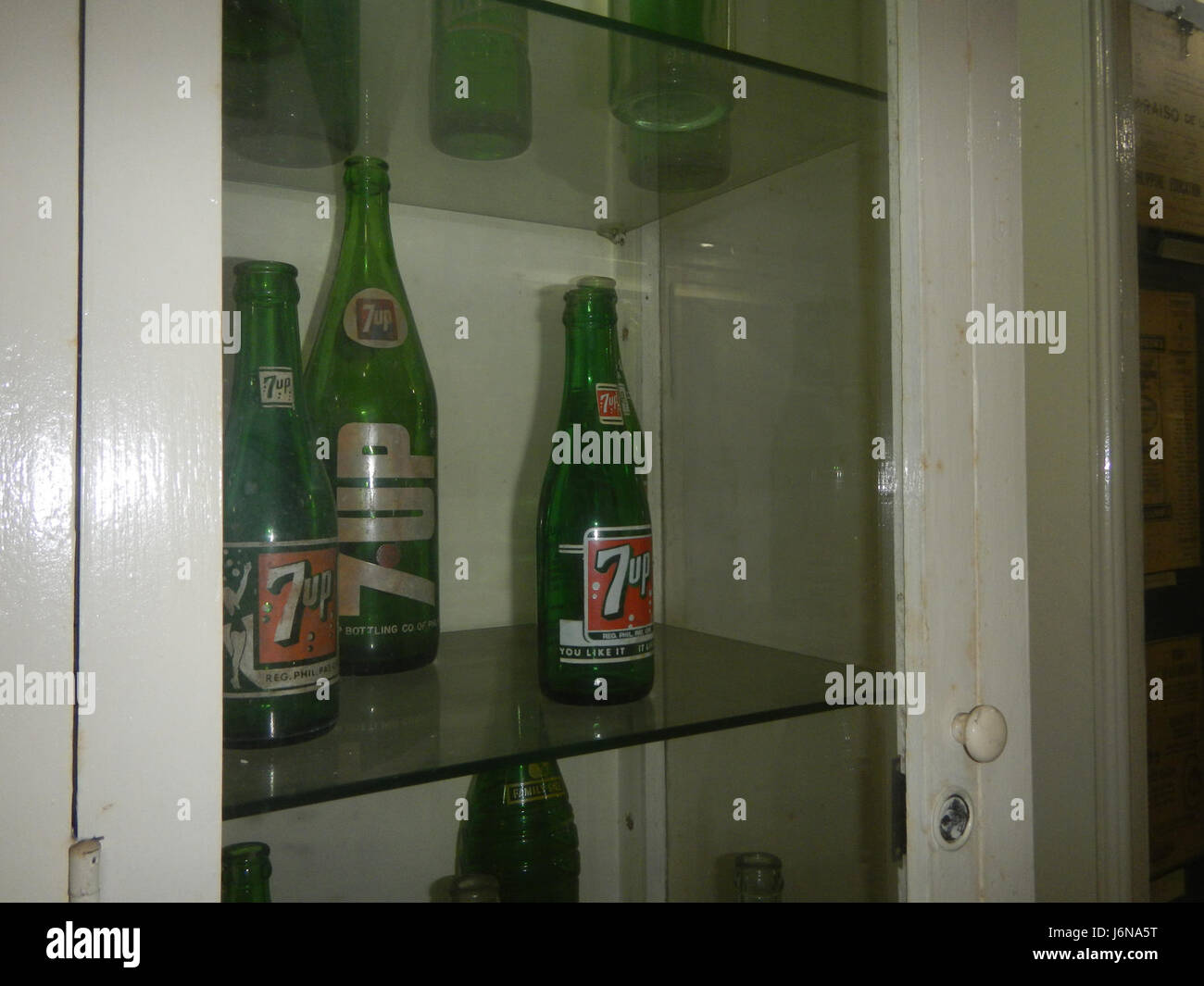 The Escolta Museum, located in the Edificio Calvo in Binondo, Manila ...