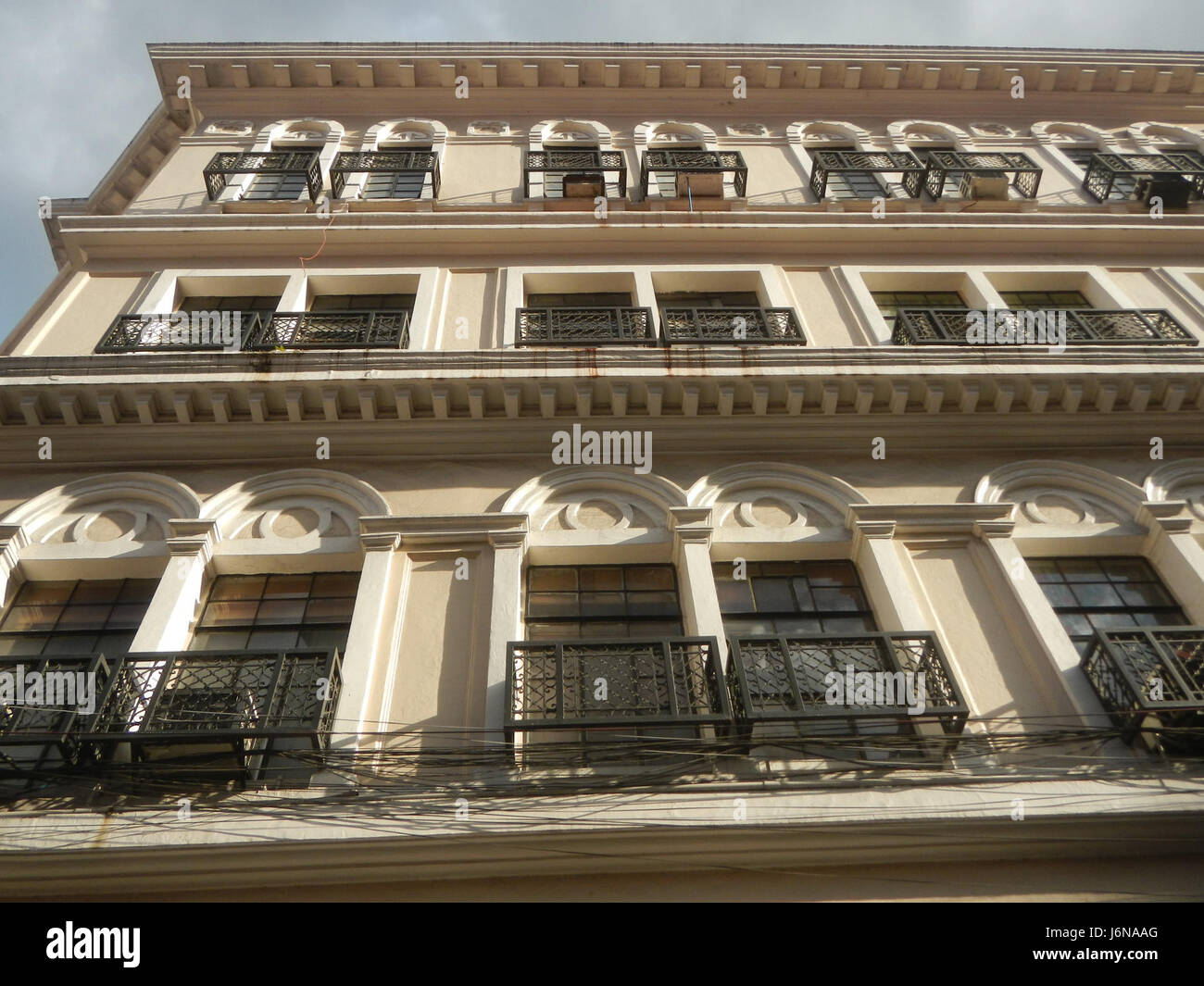 Binondo buildings hi-res stock photography and images - Alamy