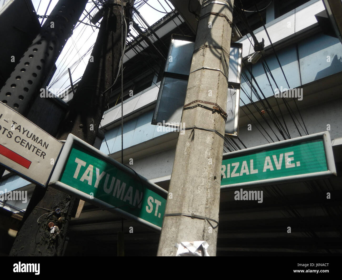 09538 Tayuman Street Santa Cruz Tondo Manila 04 Stock Photo - Alamy