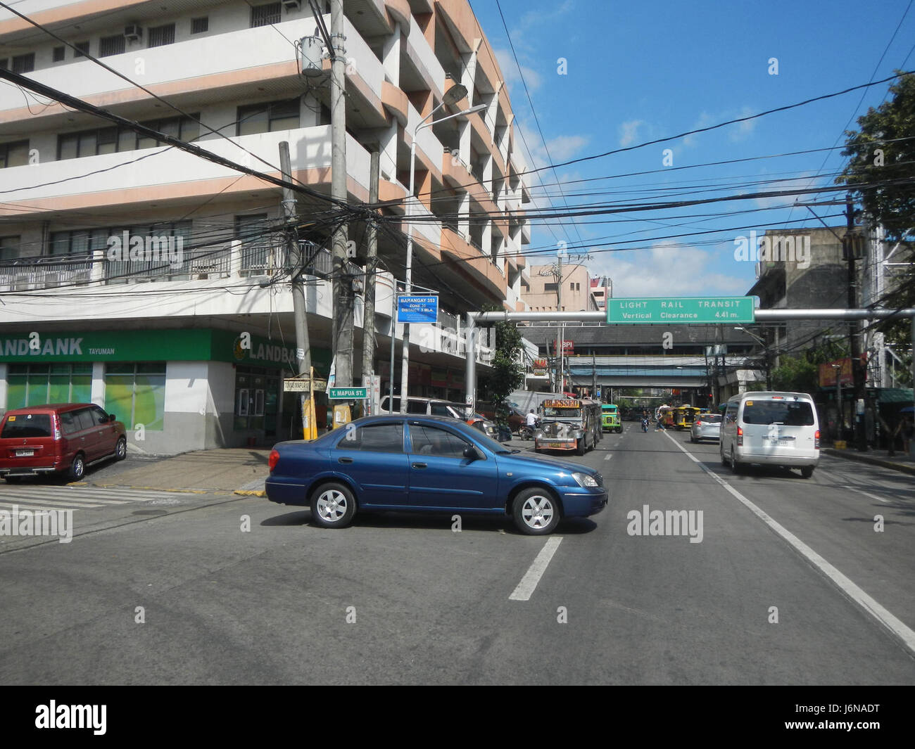 09538 Tayuman Street Santa Cruz Tondo Manila 27 Stock Photo - Alamy