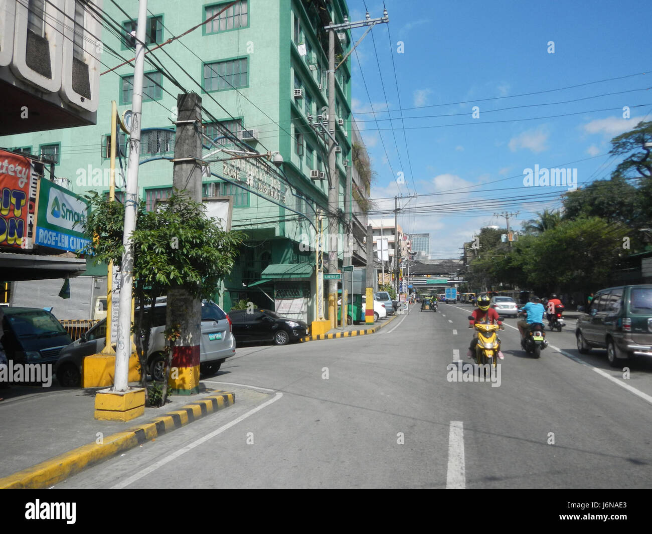 Industrial residential area vibrant streets hi-res stock photography ...