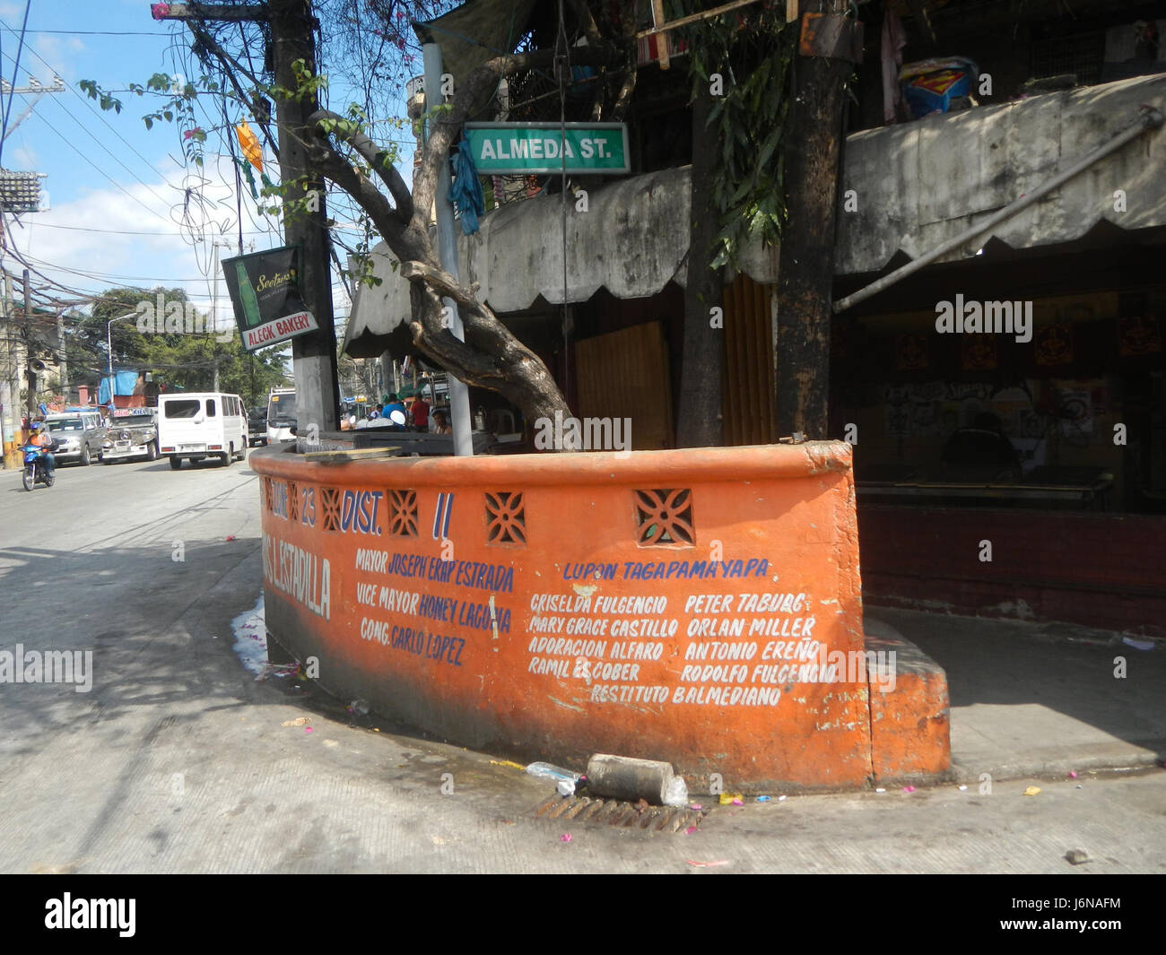 The image shows Tayuman Street near Santa Cruz Bridge in the Tondo ...