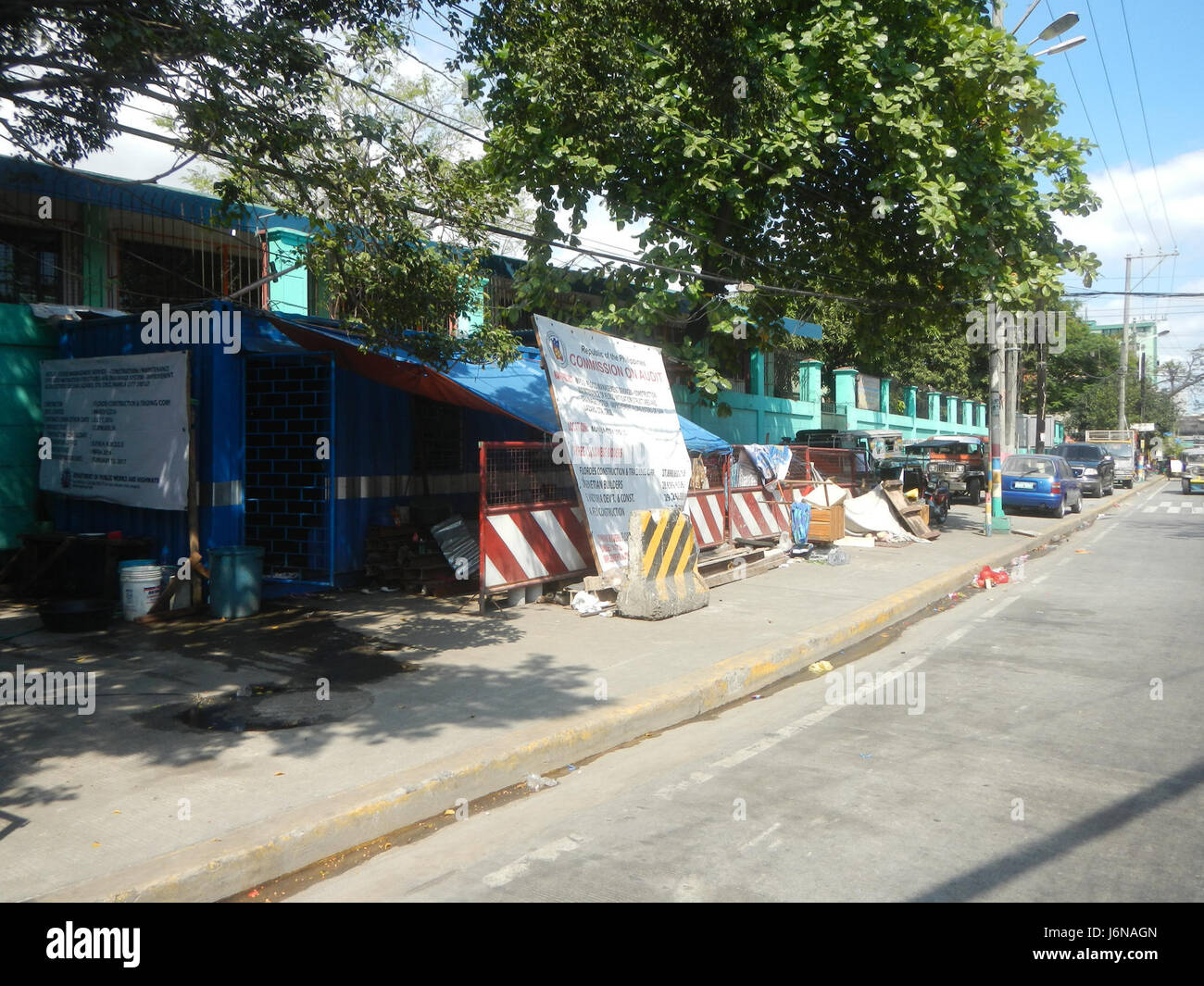 This image shows Tayuman Street and Santa Cruz Bridge in the Tondo ...