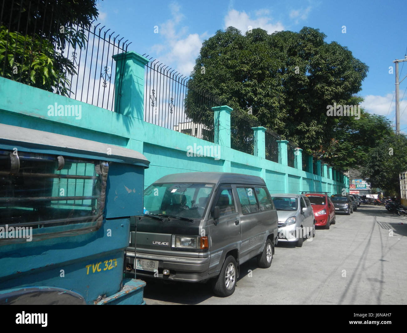 This photograph captures Tayuman Street and the Santa Cruz Bridge in ...