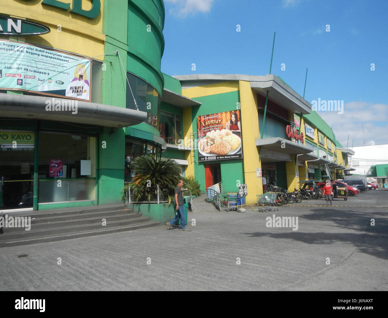 This pedestrian footbridge in Tondo, Manila, connects key landmarks ...