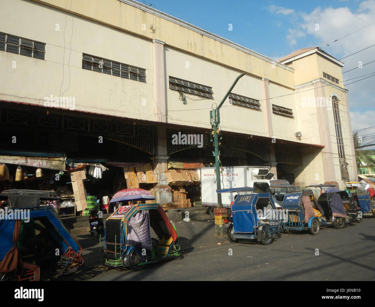 The New Pritil Public Market is located on Juan Luna and Herbosa Street ...