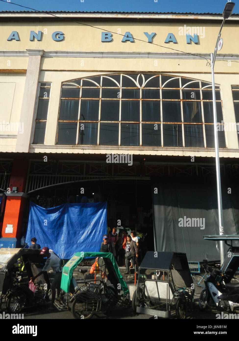 New Pritil Public Market in Tondo, Manila, is a bustling market area ...
