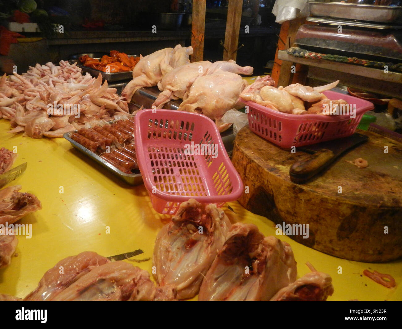 A reference to the New Pritil Public Market located on Juan Luna and ...