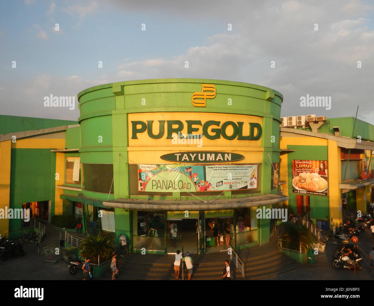 09438 Pedestrian footbridge Puregold Tayuman Juan Luna C-6 Capulong ...