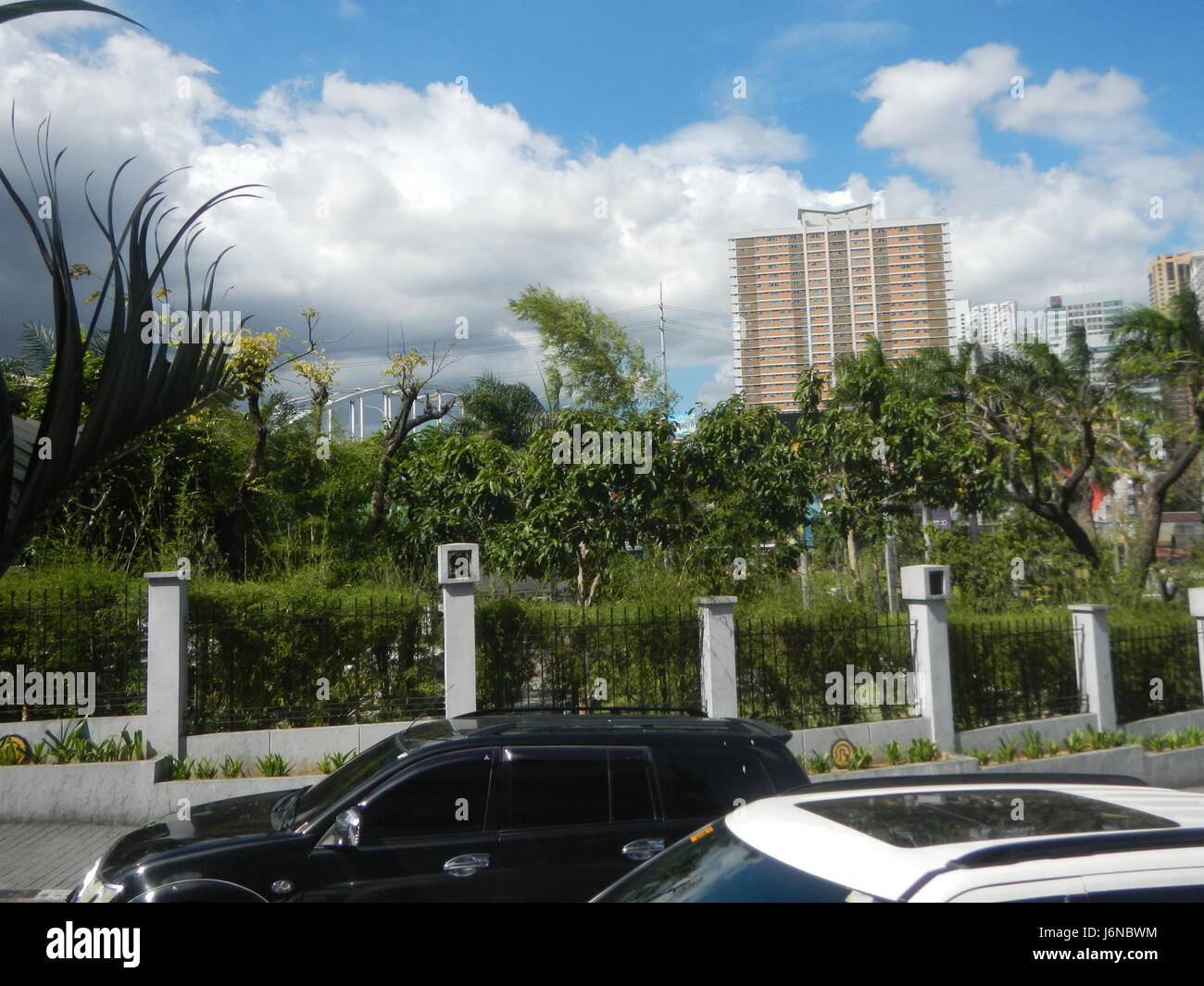 09586 Guadalupe Cloverleaf Interchange J P Rizal Cembo Station ...