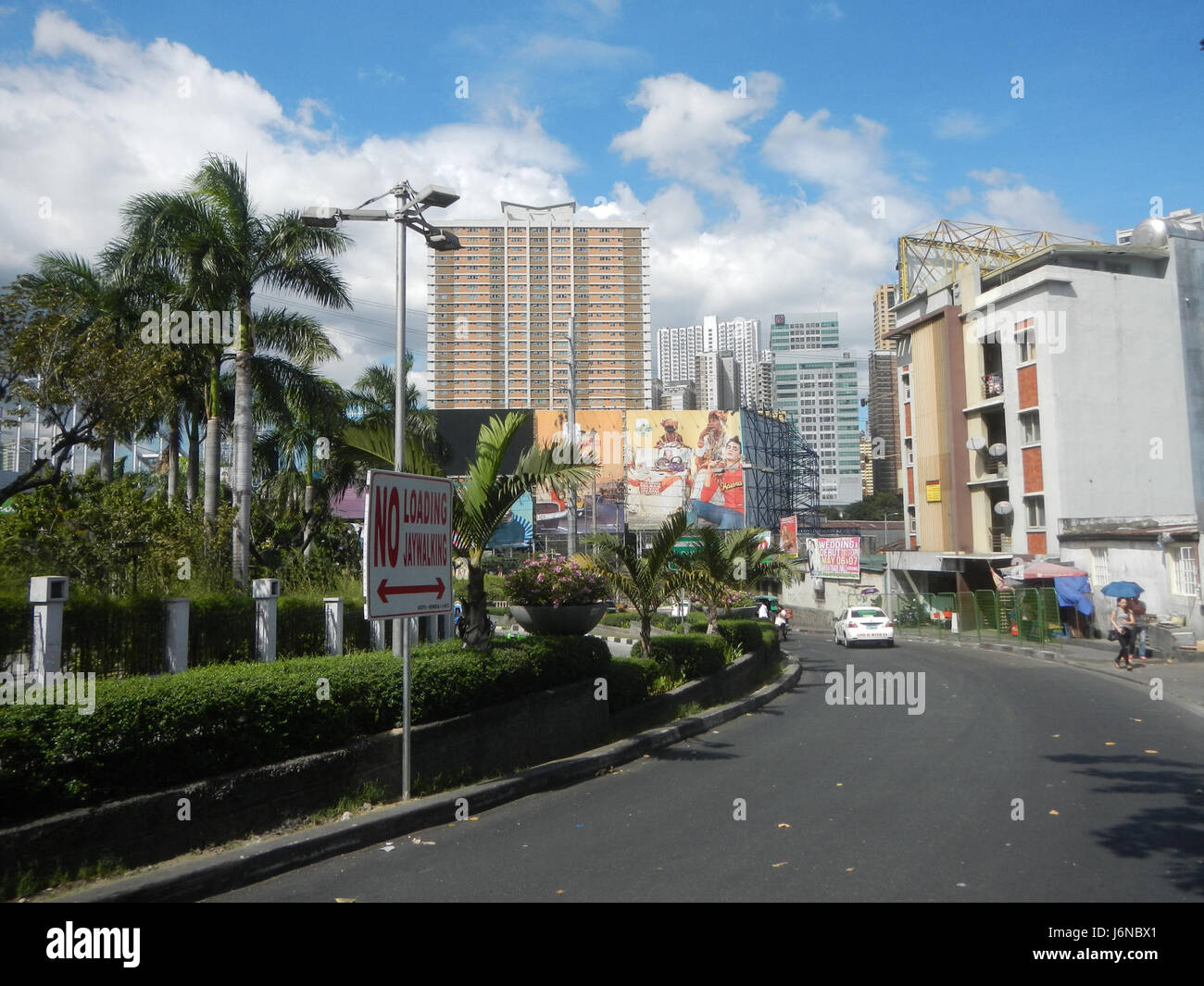 09586 Guadalupe Cloverleaf Interchange J P Rizal Cembo Station ...