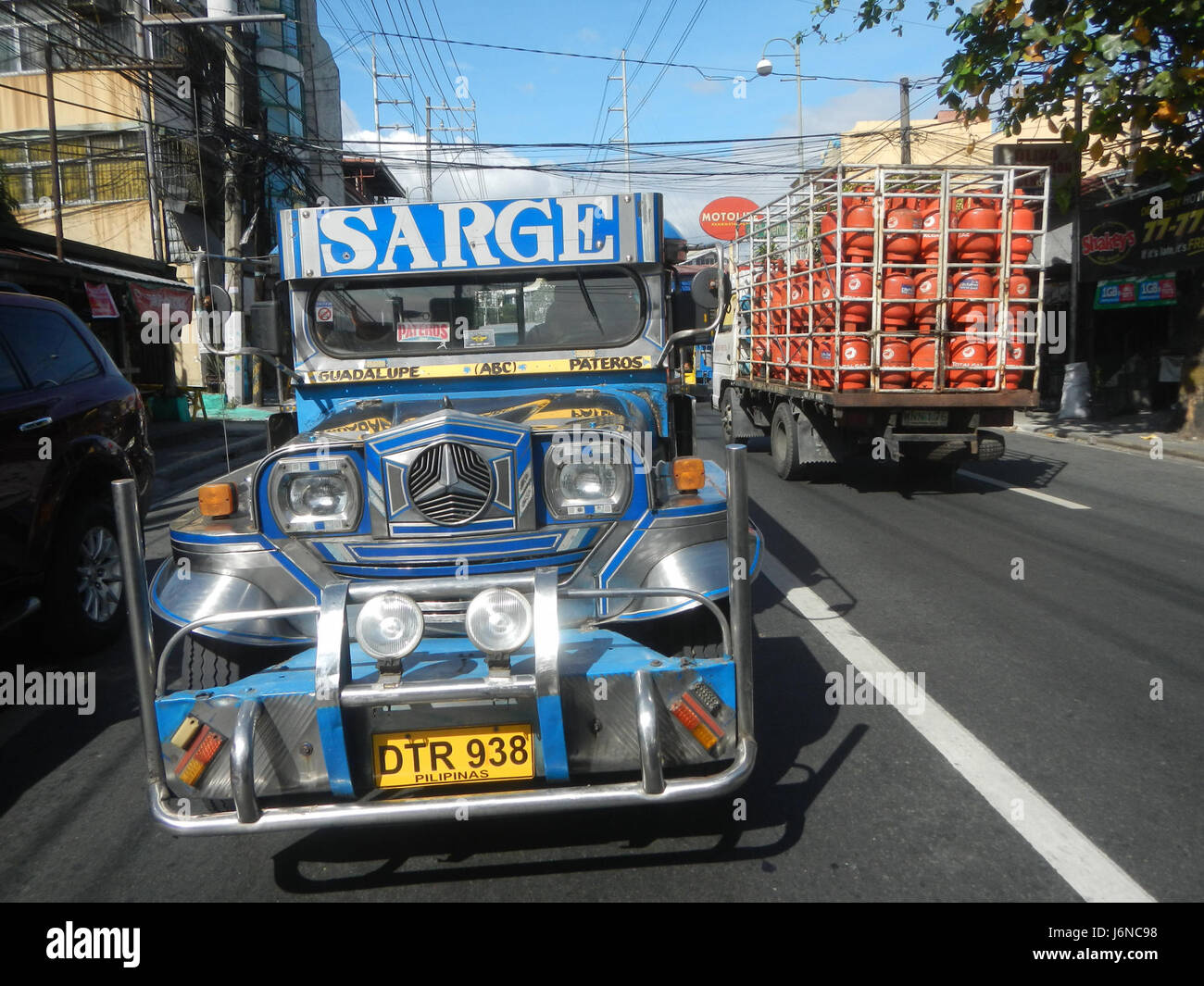 The J.P. Rizal Extension is a key roadway connecting the urban areas of ...