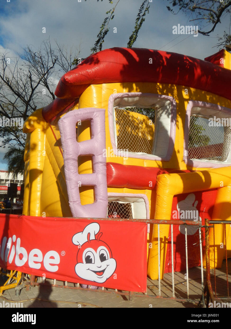 Jollitown Logo