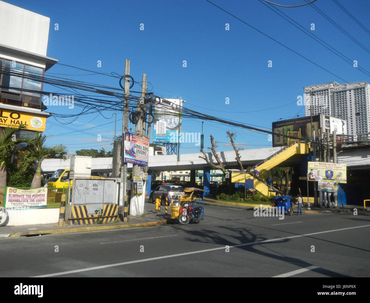 Philippines manila traffic in pasig hi-res stock photography and images ...