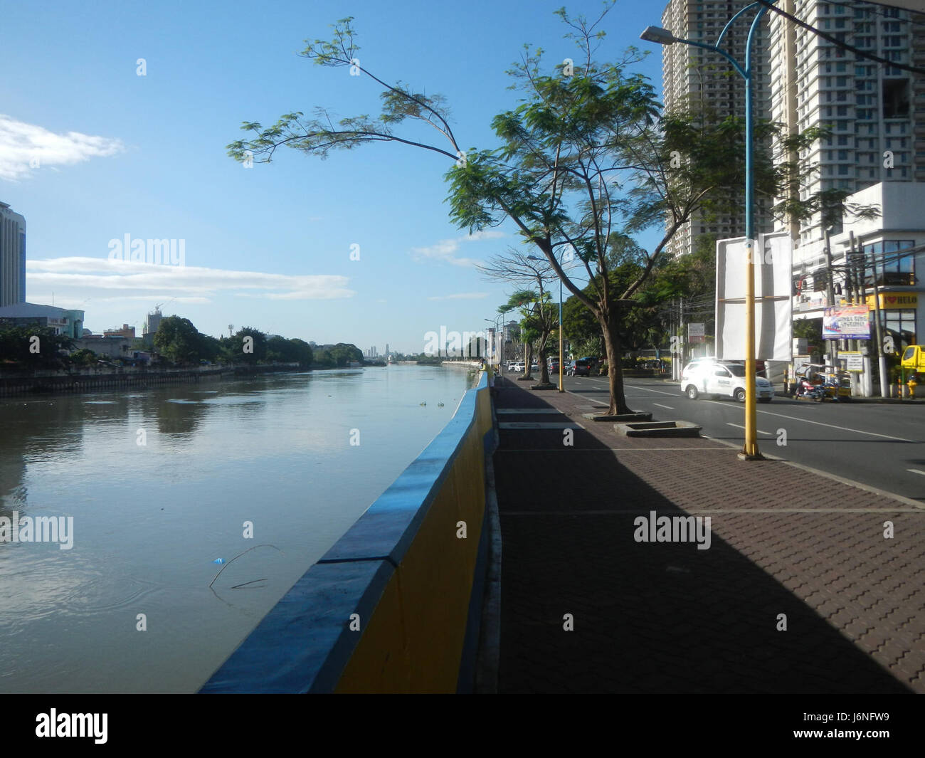 Philippines manila traffic in pasig hi-res stock photography and images ...