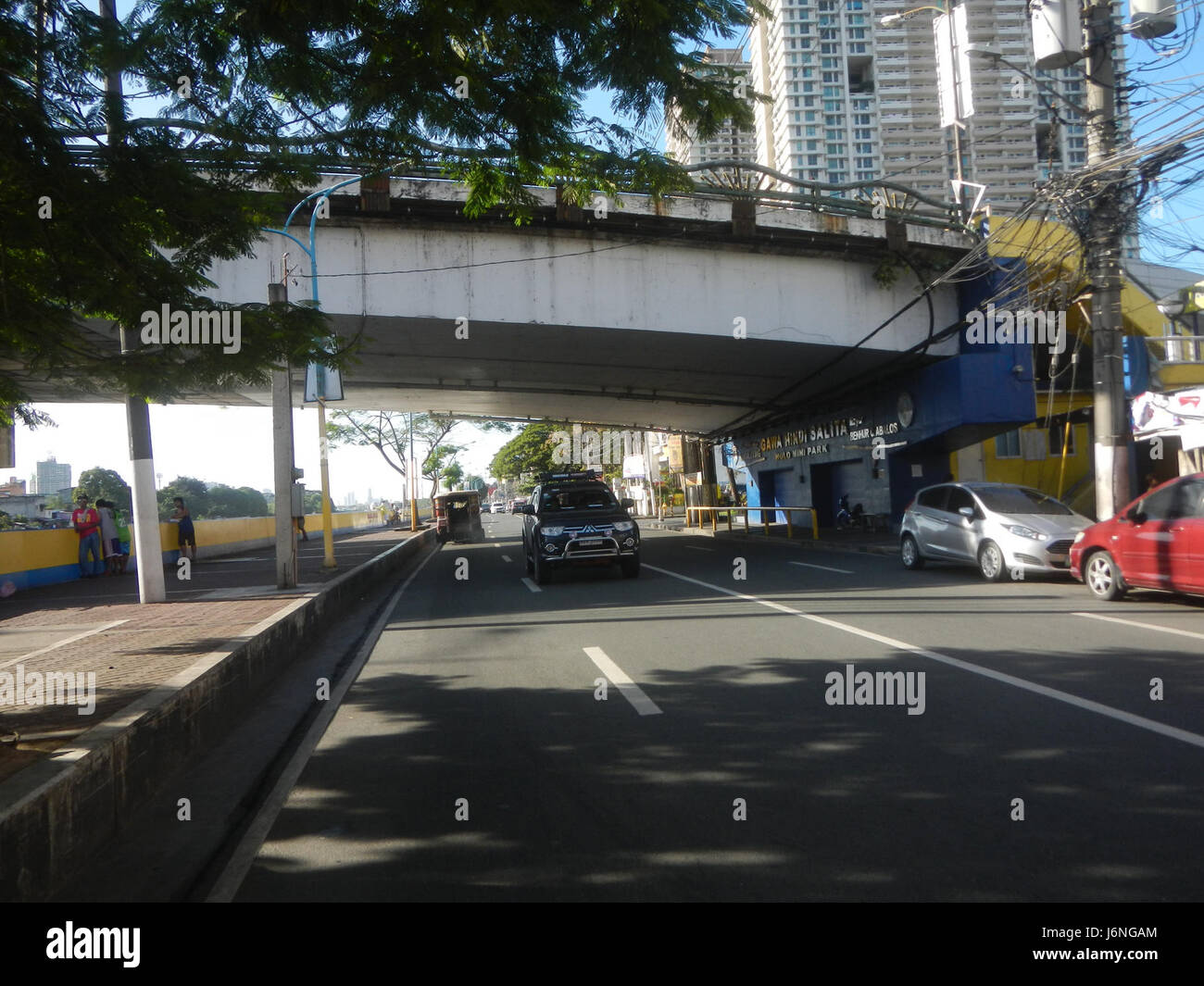 This photograph shows the Hulo Coronado Street Bridge crossing the ...