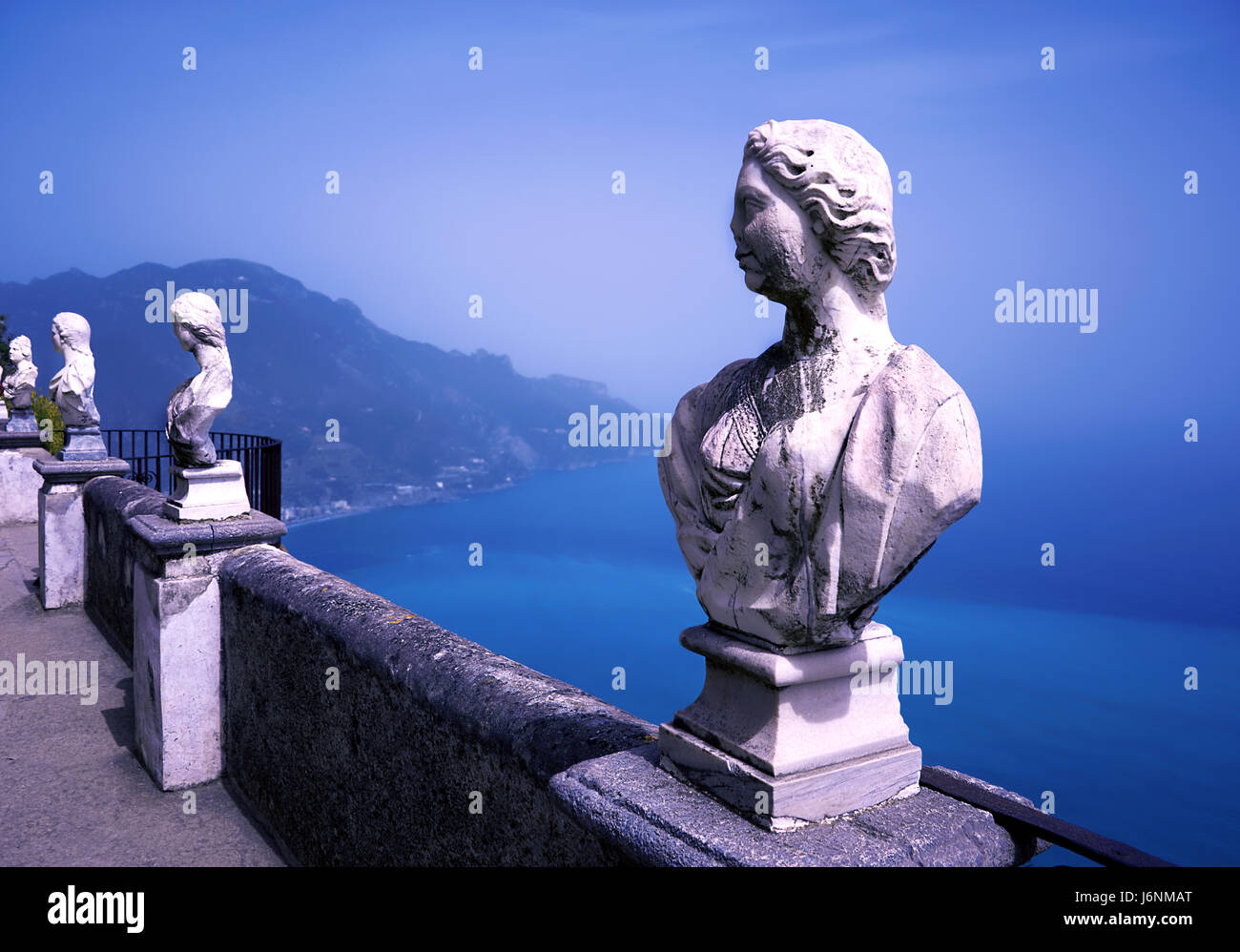 Villa Cimbrone , Ravello (Italia Stock Photo - Alamy