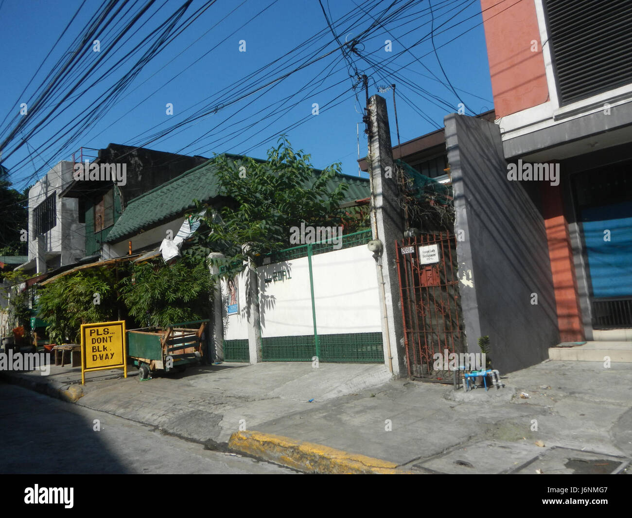 The Guadalupe Nuevo Kimston Streets Commercial Complex in Makati City ...