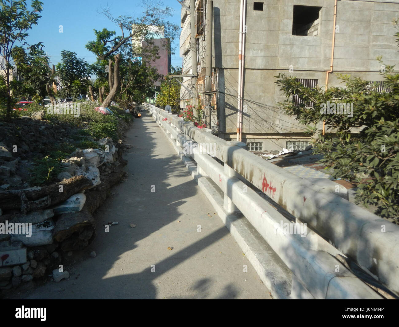 0694 Circumferential Road 27 Highway Boundary Pasig Makati Bridge River ...