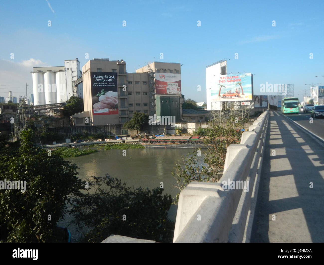The Circumferential Road 10 is a major roadway connecting Pasig, Makati ...