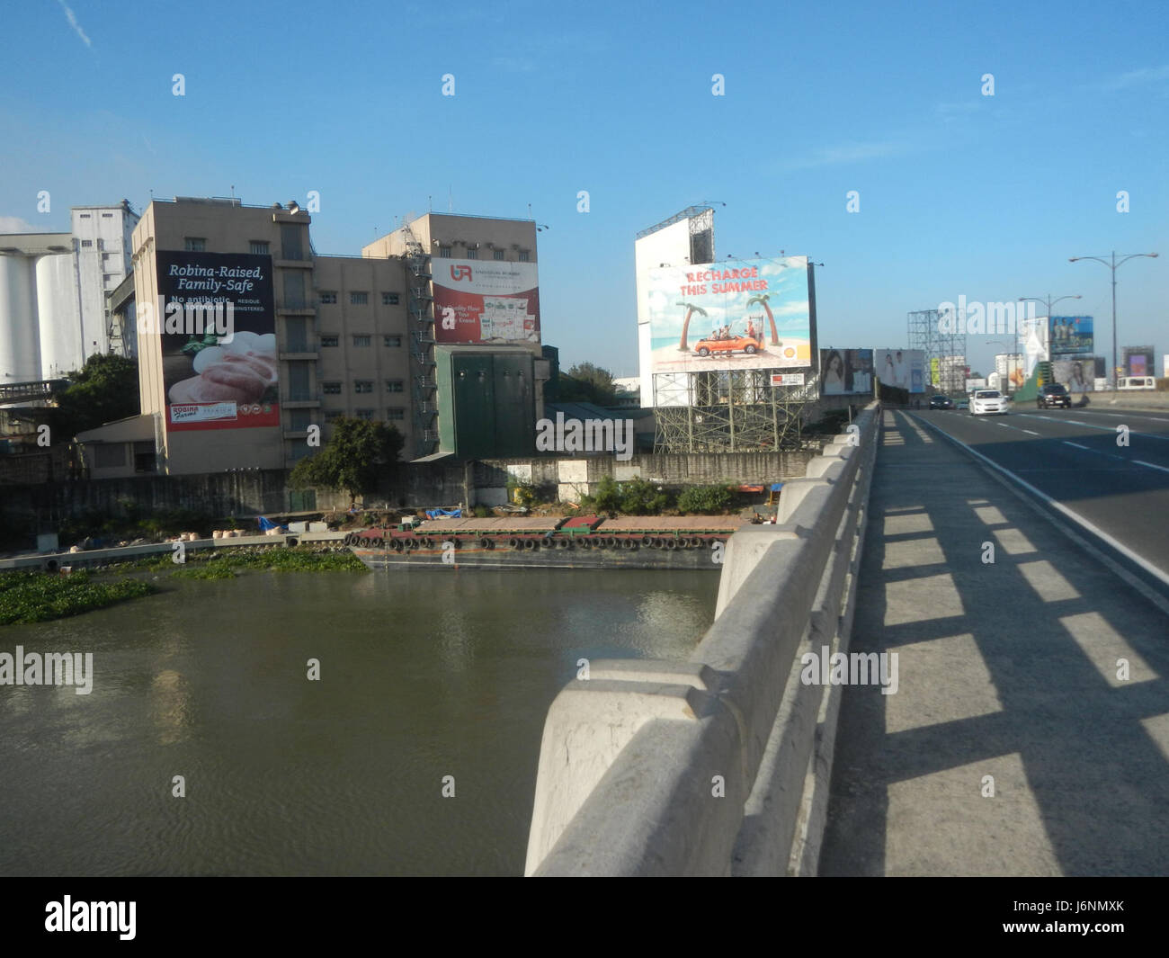 The Circumferential Road 18, also known as Flour Mills Highway, is a ...