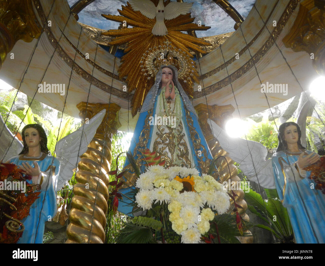 09213 National Shrine Ina Poon Bato Apostolic Catholic Church EDSA ...