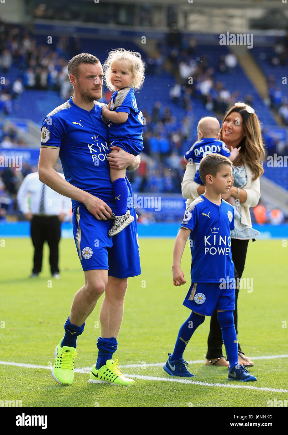 Leicester City's Jamie Vardy with wife Rebekah and family on the pitch ...