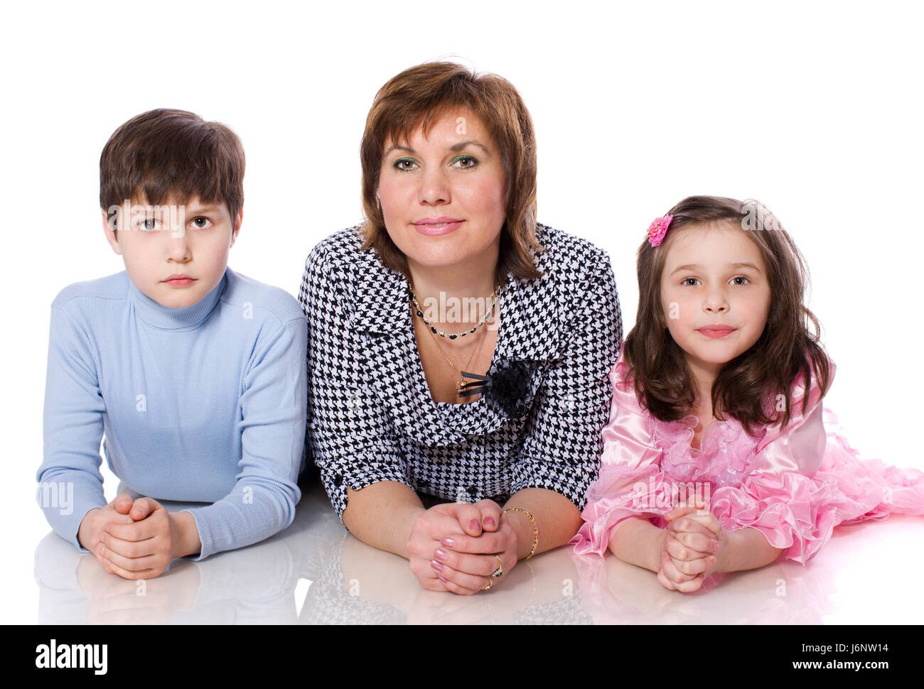 Kids looking forward hi-res stock photography and images - Alamy