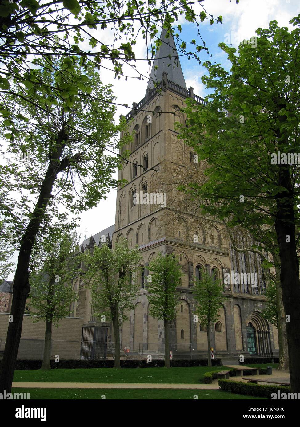 church cathedral germany german federal republic catholic religion ...