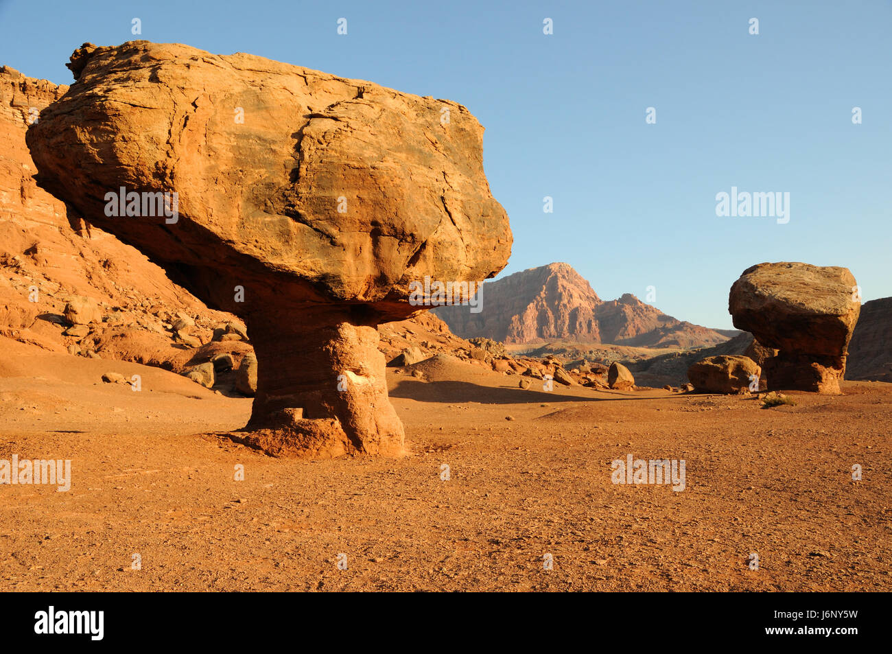 travel park desert wasteland sandstone arizona boulder blue monument ...