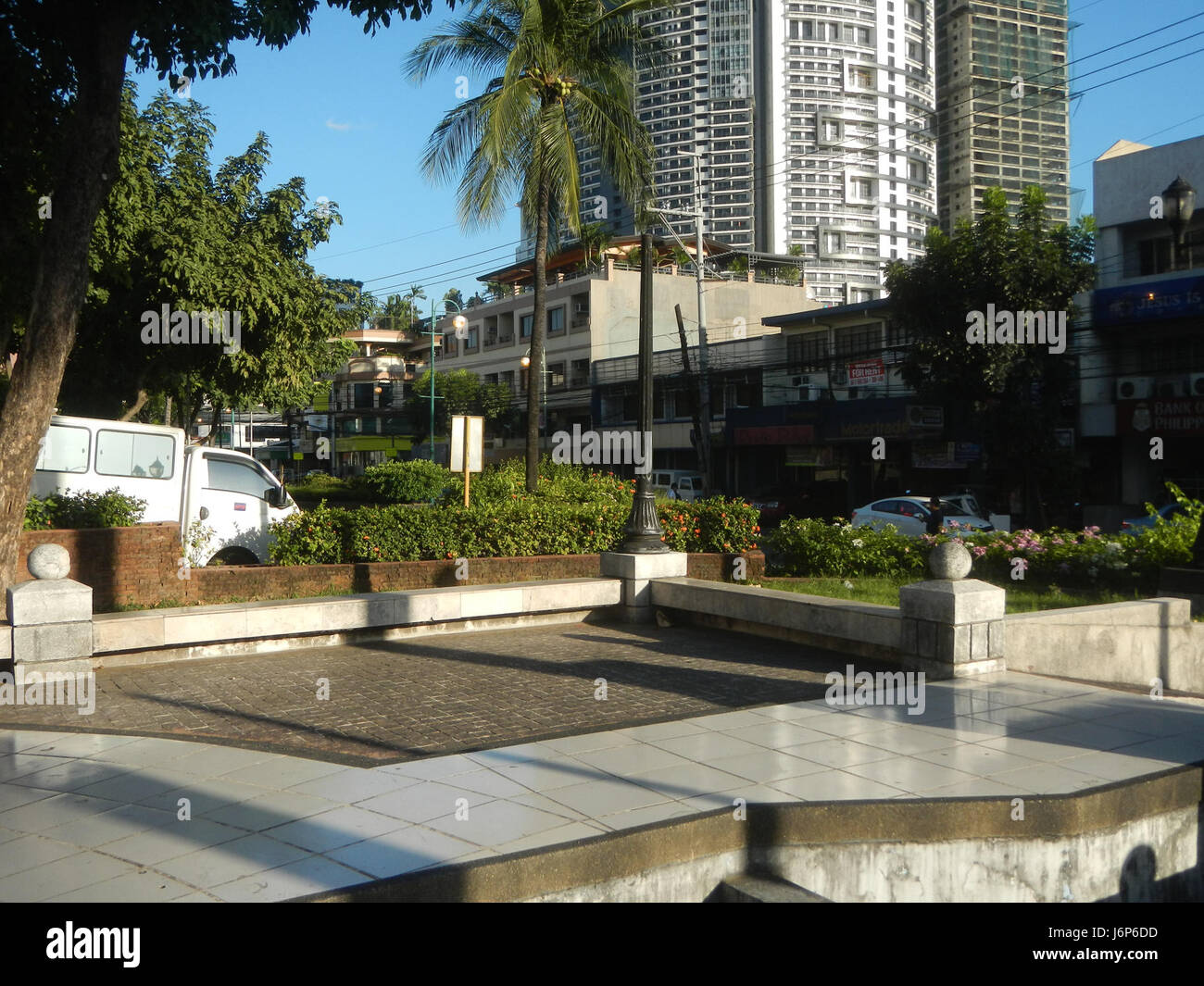 09562 Makati City Halls Quadrangle Complex Jose Rizal monument 08 Stock ...