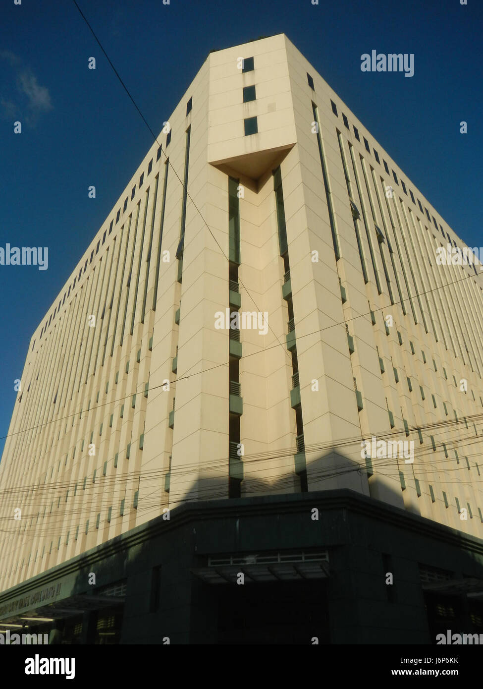 The Makati City Halls Quadrangle Complex features the iconic Jose Rizal ...