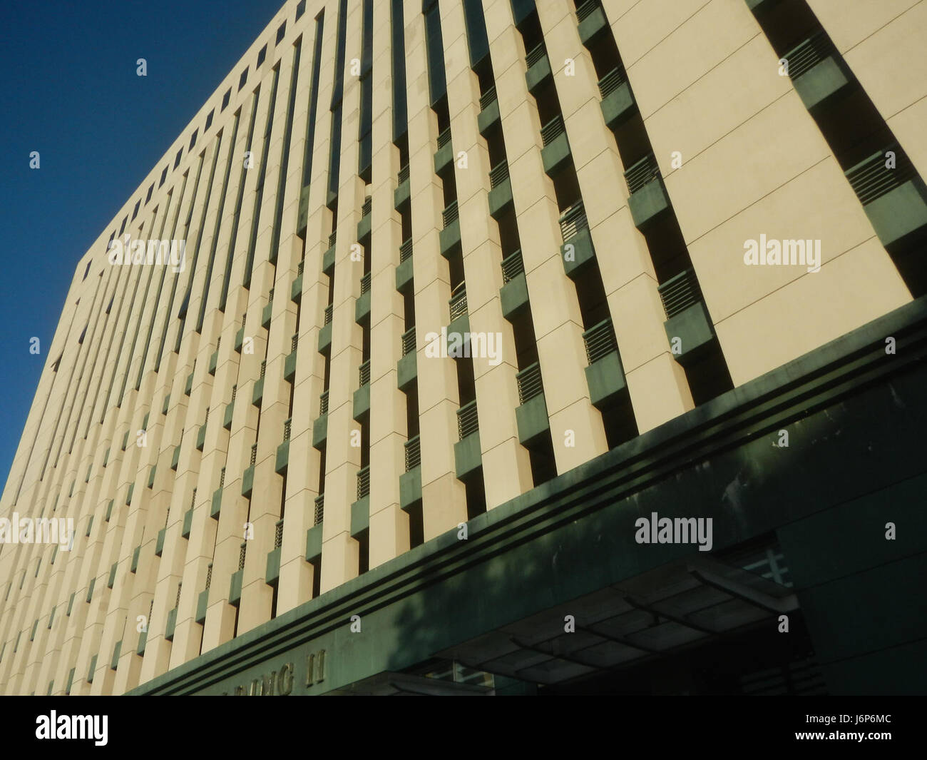 09697 Makati City Halls Quadrangle Complex Jose Rizal monument 27 Stock ...